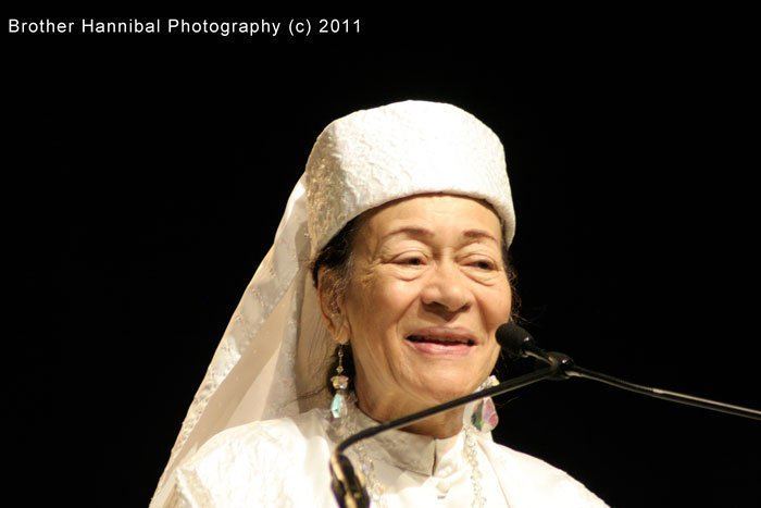 In Search of the Messiah - King Solomon examines the Queen of Sheba ...